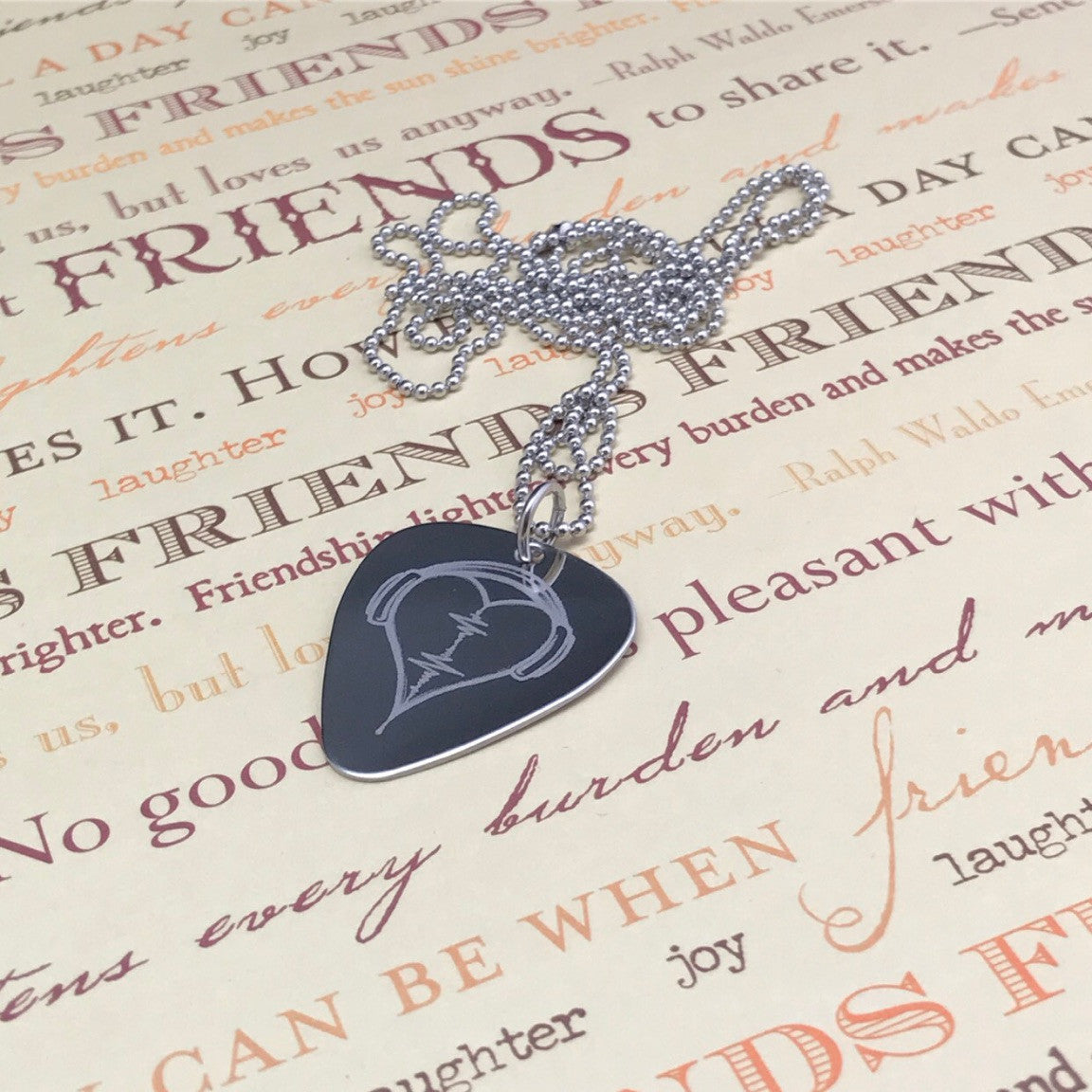 Guitar Pick Heart Bit – Onememorylane